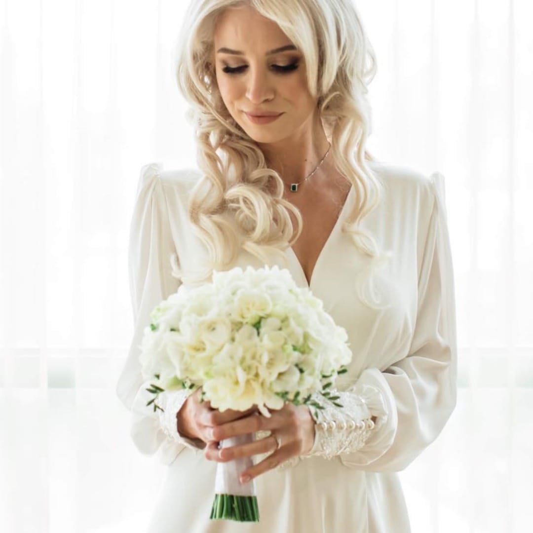 Wedding bouquet - how and what to choose - La Vie en Rose Flower Shop Dubai